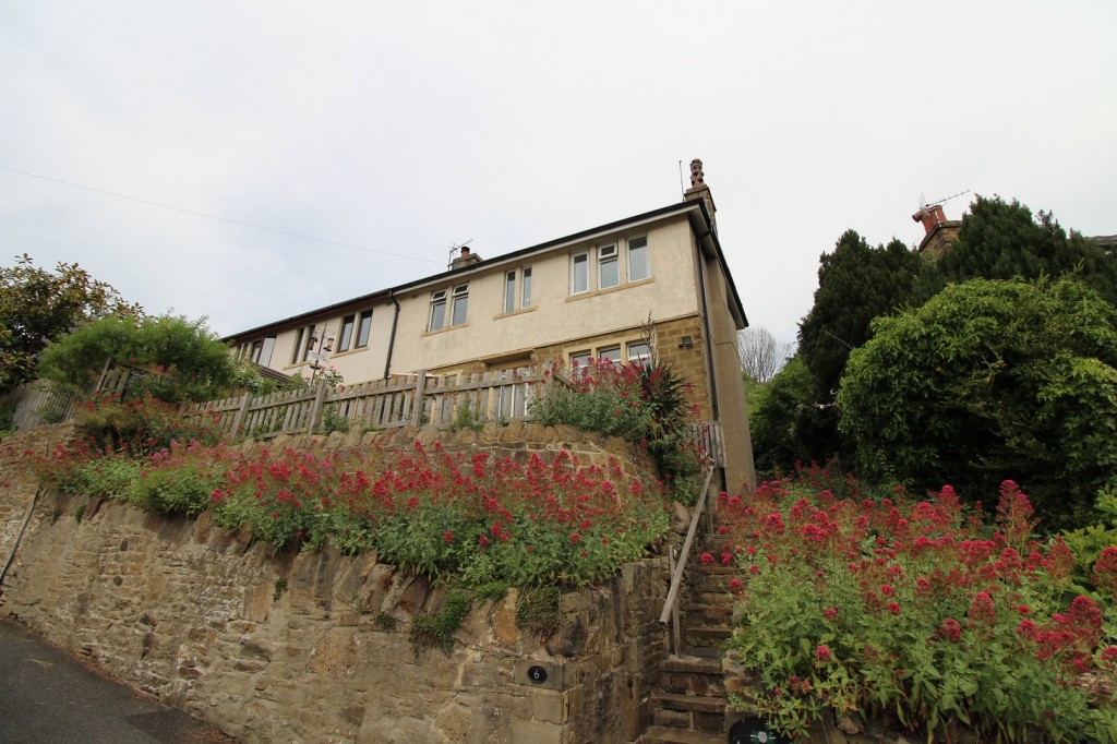 Riddlesden, Keighley, West Yorkshire, 3 bedroom, Semi-Detached House
