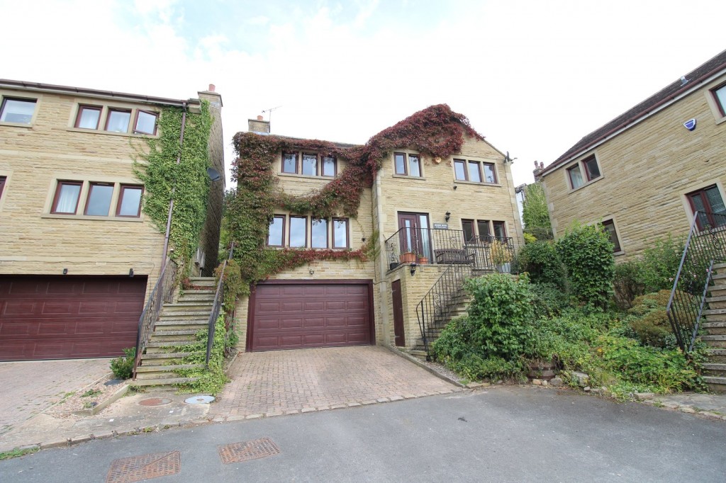 Riddlesden, Keighley, West Yorkshire, 5 bedroom, Detached House